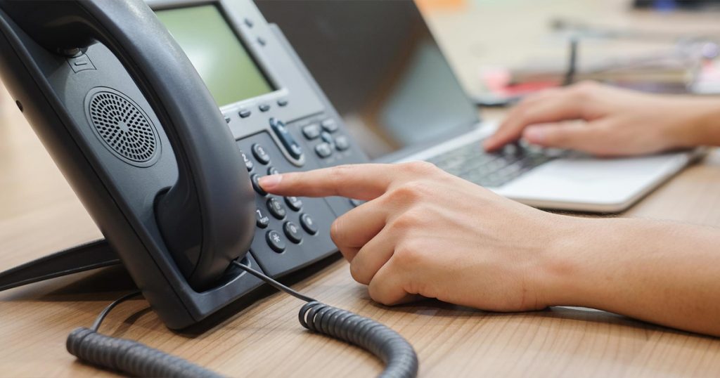 Beginner's guide to understanding IP phone system - FlashMob Computing