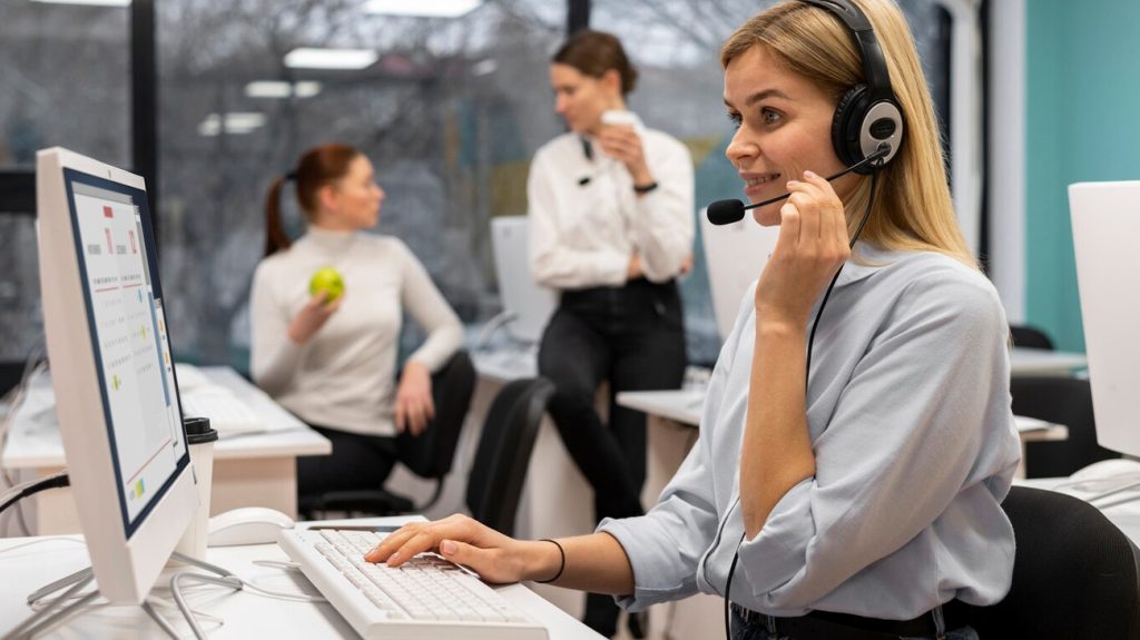 What are the four pillars of a call center? | FlashMob Computing
